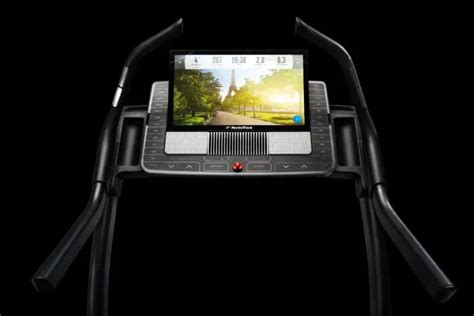 Treadmill With Trail Display Grooming Wise