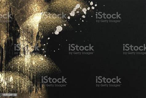 Golden Brushstrokesabstract 일본식 배경에 텍스트 공간이 있는 Blackdark 빈티지 스타일 템플릿입니다