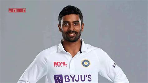 Abhimanyu Easwaran Profile Cricket Player Career Age And More