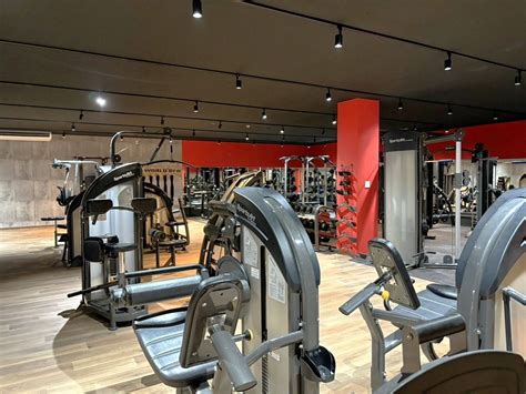 24時間営業・年中無休マシン特化型フィットネスジム『ワールドプラスジム 沖縄知花店』がオープン スポーツマニア