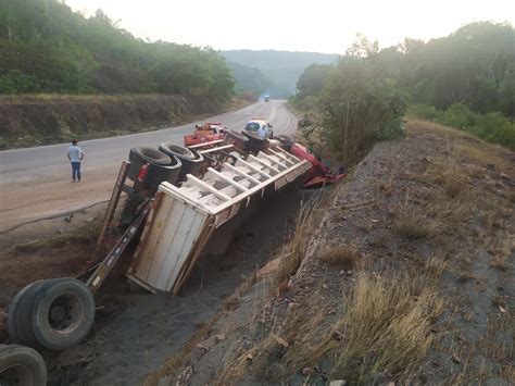 Guarantã Motorista Morre Após Tombar Carreta Carregada De Adubo Na