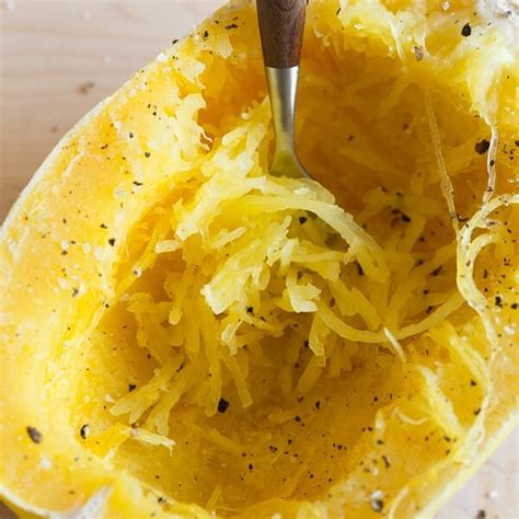 How To Cook Spaghetti Squash In The Microwave So Easy