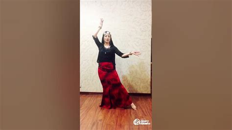 اموزش رقص هندی سنتی مودراهای باهاراتانیاتام ساچلی سرابیbharatanatyam
