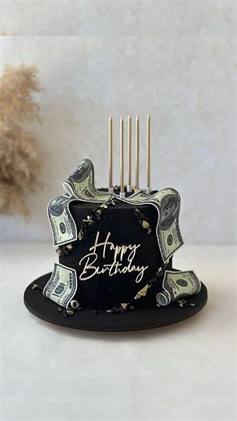 انتخاب بهترین مدل‌های کیک تولد پسرونه عکس