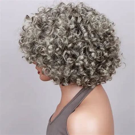 Beginner Friendly Salt And Pepper Bob Wig Loose Curly Human Hair Wig