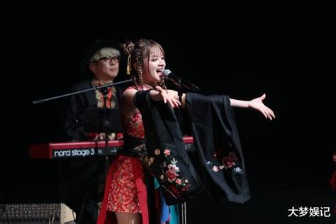《浪姐4》最红歌手台湾开唱！美依礼芽飙神曲《极乐净土》全场超炸 哔哩哔哩