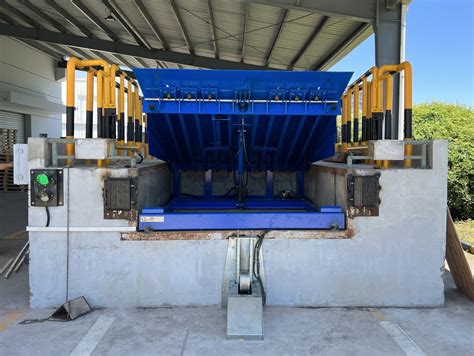 What Is Loading Dock Leveler SEPPES High Speed Door Is A Professional Industrial Sectional