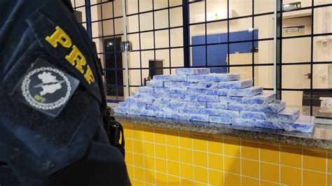 Prf Prende Casal Com Mais De 50 Quilos De Cocaína No Paraná Assista