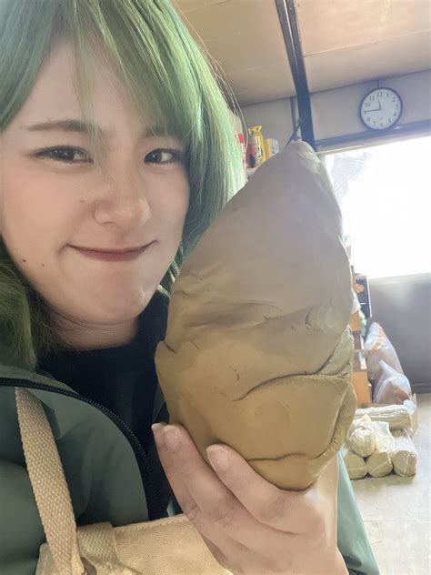 【さくらいと】彩葉わかな On Twitter 今日から三日間、 越前焼 の工房『 踏青舎 』で菊練り きくねり の修行☺️🌸 粘土の