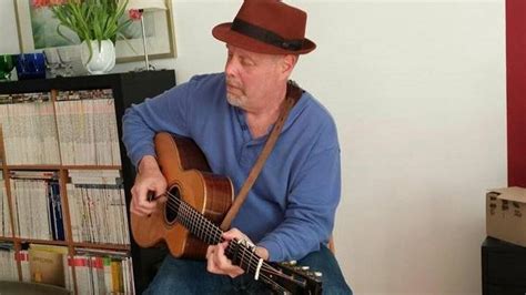 Lestro Del Chitarrista Eric Lugosch Sul Palco Di Gozzano La Stampa