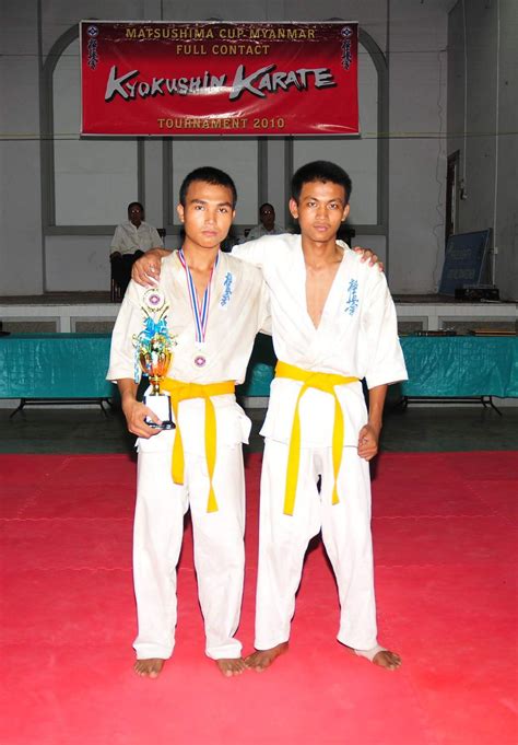 I K ကျွန်တော့်ဘဝ ကရာတေးခရီးကြမ်း အပိုင်း၂ အုပ်စုလိုက် Kataသိုင