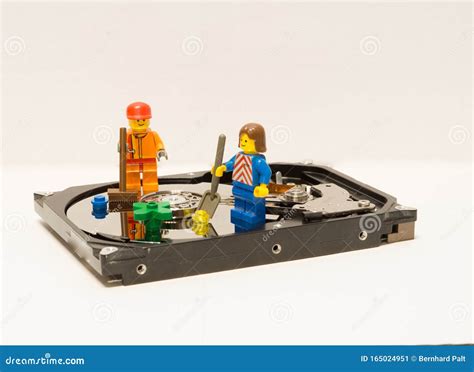 LEGO Hard Hat Emmet Minifigure Editorial Image CartoonDealer Com 164536554