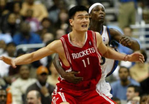 05年麦迪2555姚明2010，两人都在巅峰为何季后赛首轮都过不去东方体育