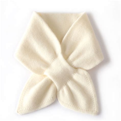 秋冬季纯羊毛围巾女短款针织保暖韩版穿孔交叉护颈小围脖纯色百搭 虎窝淘