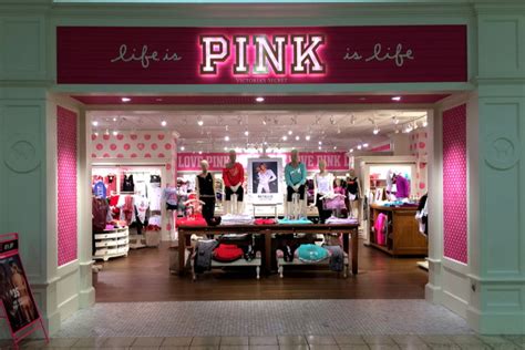 Victorias Secret Hires Its First Ever Transgender Model Love Is All Colors