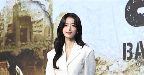 노정의 너무 마른 젓가락 각선미 엑s Hd포토