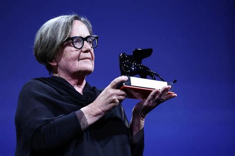 “pobres Criaturas” Del Griego Yorgos Lanthimos Ganó El León De Oro