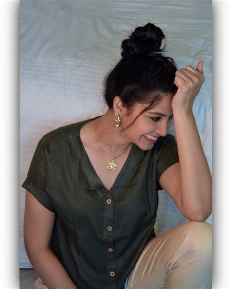 Abhinaya Hd Wallpaper