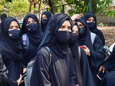 “will You Ban Tilak Bindi” Supreme Court Stays Mumbai Colleges
