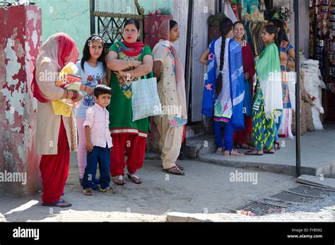 Desi Telugu Girls Waiting For Bus Telegraph