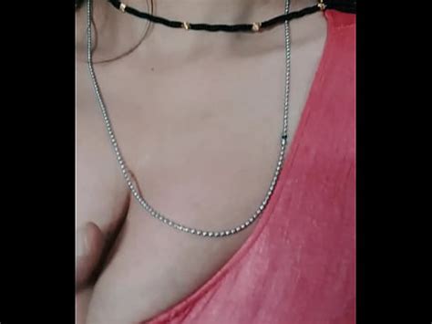 Desi Girl Boob Press In Saree XNXX COM