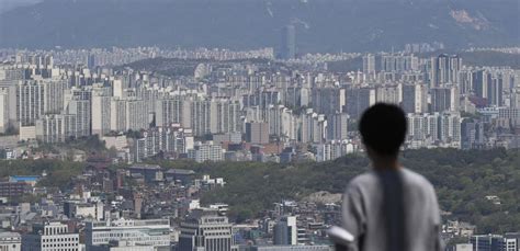 르데스크 규제 완화·금리 동결 여파 전국 아파트 가격 하락률 둔화