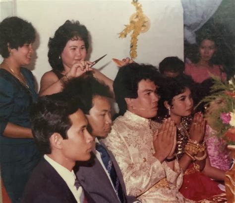 អ៊ុំ ដាលីយ៉ា អ៊ុំ ដាលីយ៉ា Added A New Photo