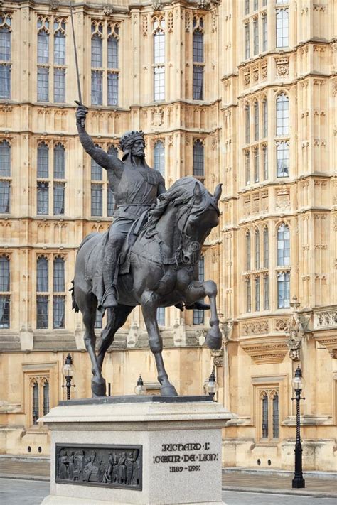 Statue Of Richard I Coeur De Lion Lionheart In London Near West Stock