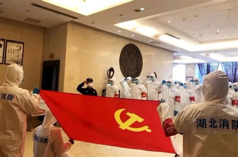 消防指战员被授予鄂州“荣誉市民”，看看都有谁？澎湃号·政务澎湃新闻 The Paper