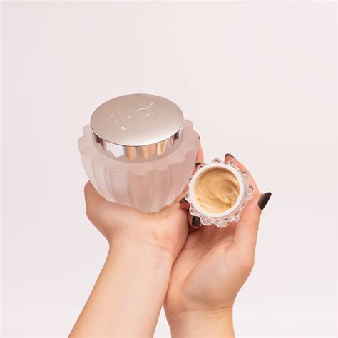 Unique Lifting Formula Miniature Koh Cosmetics