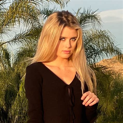 Ruby Lightfoot Influencer Instagram Influencer Marketing Linkedin