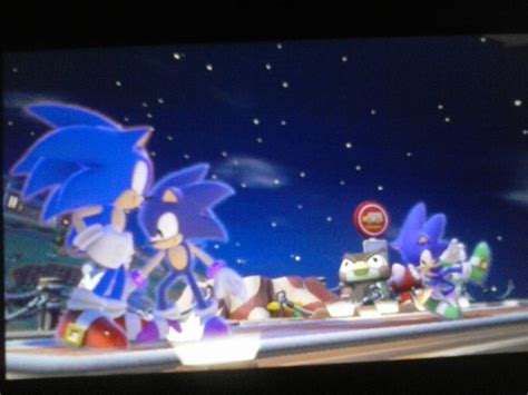 Sonic Vs Sonics By Rosesnpoision On Deviantart