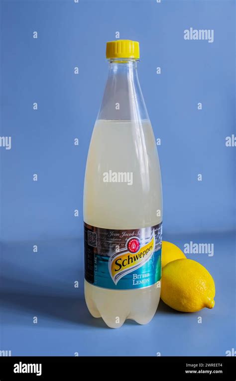 Schweppes Bottle Hi Res Stock Photography And Images Alamy