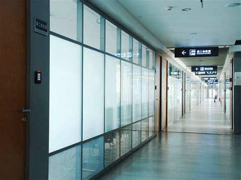 Mornbuilding Materials Glass Partition Featuresglass Options And Maintenance