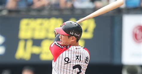 시즌 6호포 오지환 Ag 향한 고군분투