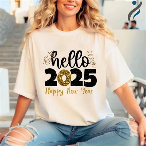 Merhaba 2025 Mutlu Yeni Y L Bask Kad N K Sa Kollu Ti Rt Tee G