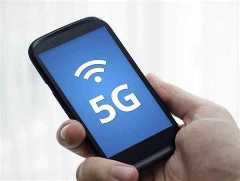摩托罗拉携手高通推出全球首款5G智能手机 爱云资讯