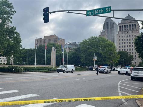 St Louis Officer Shoots Kills Gunman Who Killed Man In Shooting