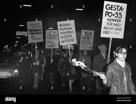 Cologne Leftists Demonstrated Against Neo Nazis And International