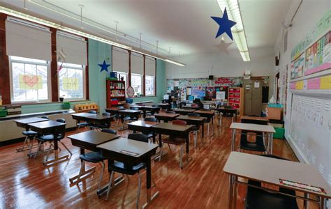 More School Districts Adopt 4 Day Weeks Citing Lower Costs And Better Teacher Recruitment PBS