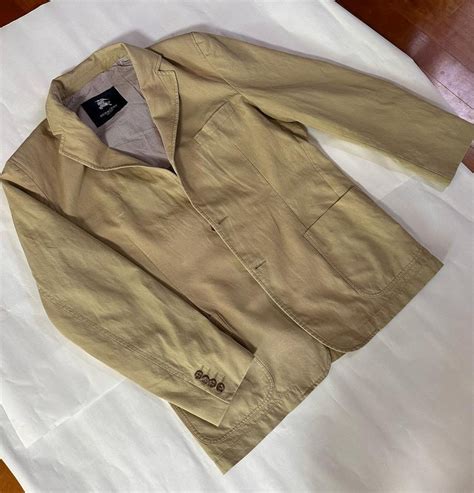 미국버전 버버리 베이지 자켓 100~105사이즈 세컨웨어 헬로마켓