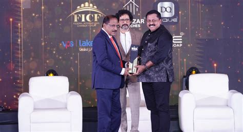 Sir Sohan Roy Sk Receives The 18th Manappuram Mba Award Unique Times Magazine