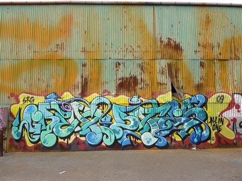 Baggrunde maleri væg graffiti gadekunst vægmaleri København