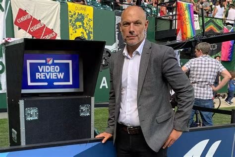 Howard Webb Disappointed Var Didnt Rectify A Clear Error After Luiz