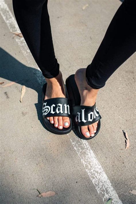 Tana Mongeau Feet
