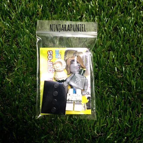 Lego Minifigures Series 14 Zombie Cheerleader Hobbies And Toys Toys