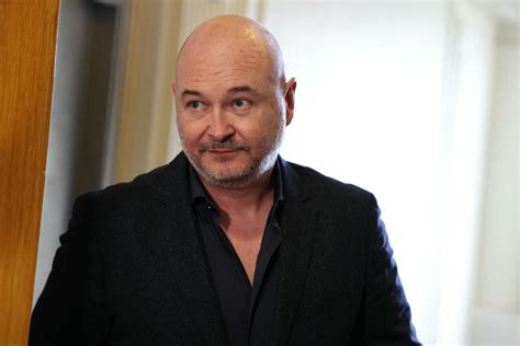 Cauet Mis En Examen Pour Viols Et Agression Sexuelle Ce Que Lon Sait