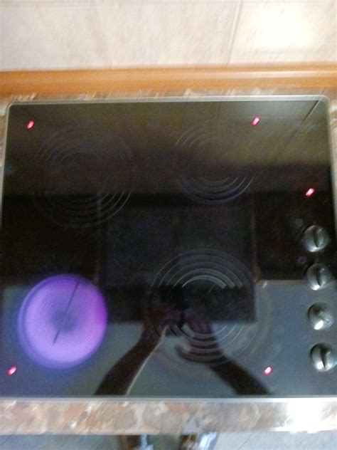 Керамичен плот за вграждане Whirlpool гр Свиленград • Olx Bg