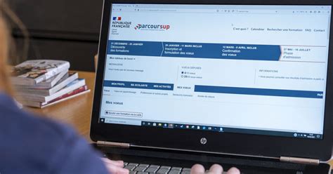 Parcoursup Plus De 91 000 Bacheliers Toujours En Attente De Place