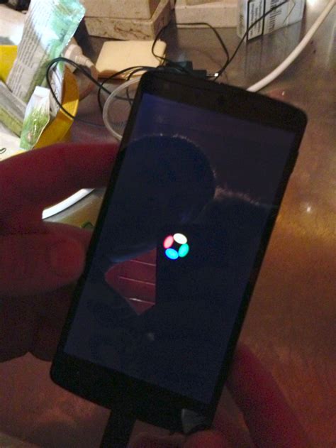 Nexus Pictured In The Wild Gives Us A Quick Glimpse At Android KitKat VIDEO Phandroid
